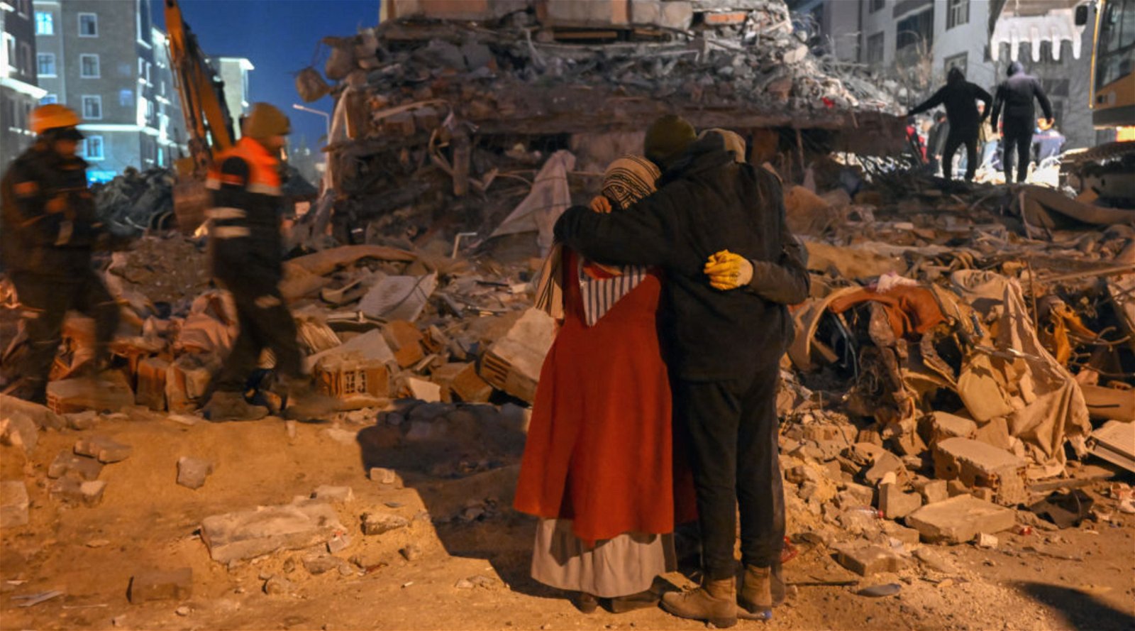 Vrieskou bedreigt overlevenden aardbeving Turkije en Syrie