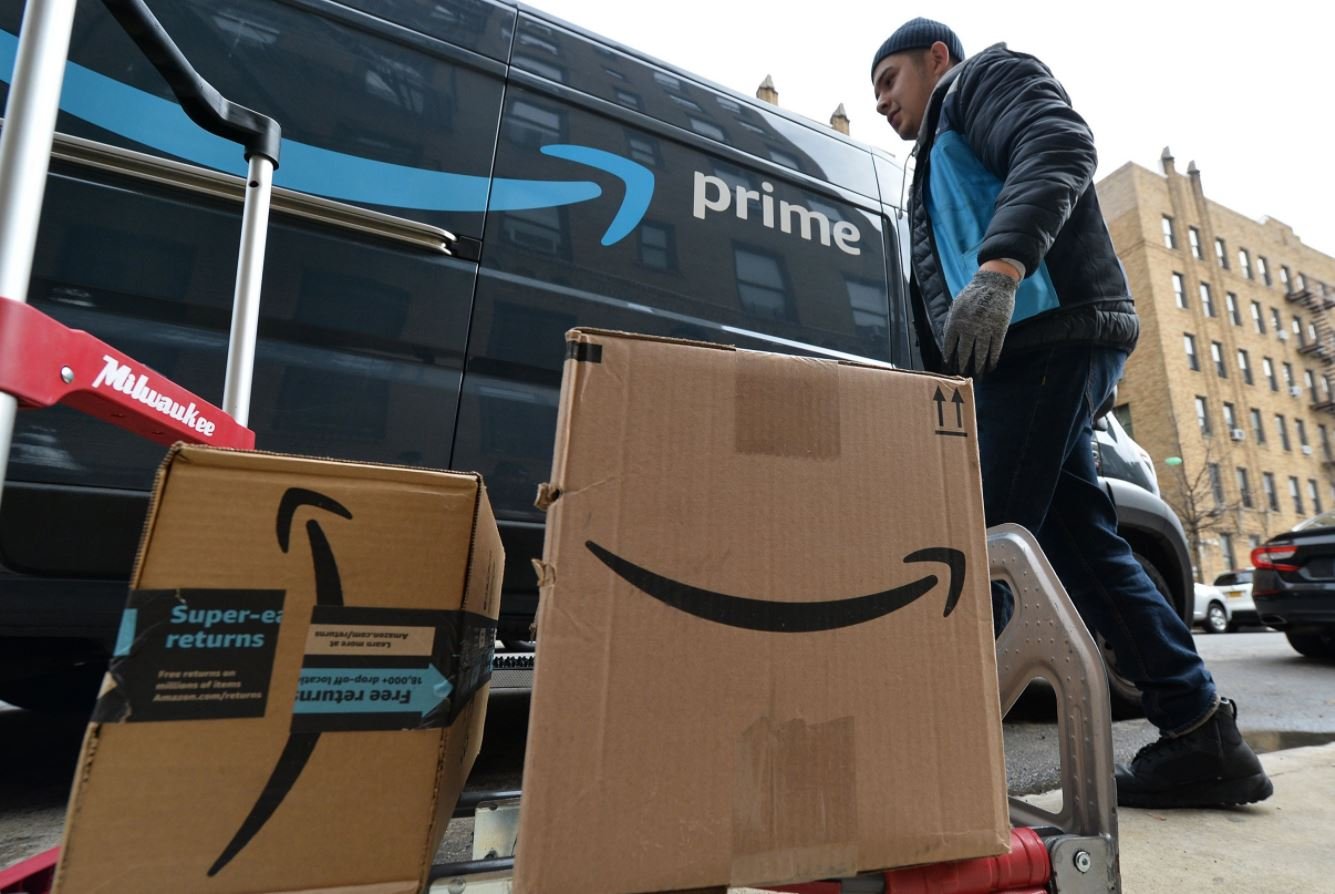Nepreviews op Amazon zijn big business - Newsmonkey
