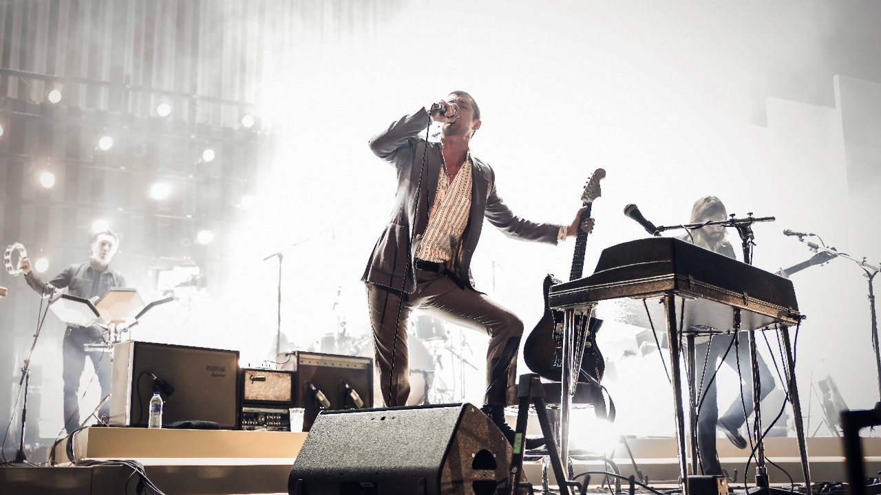 Arctic Monkeys werkt aan nieuwe muziek - Newsmonkey