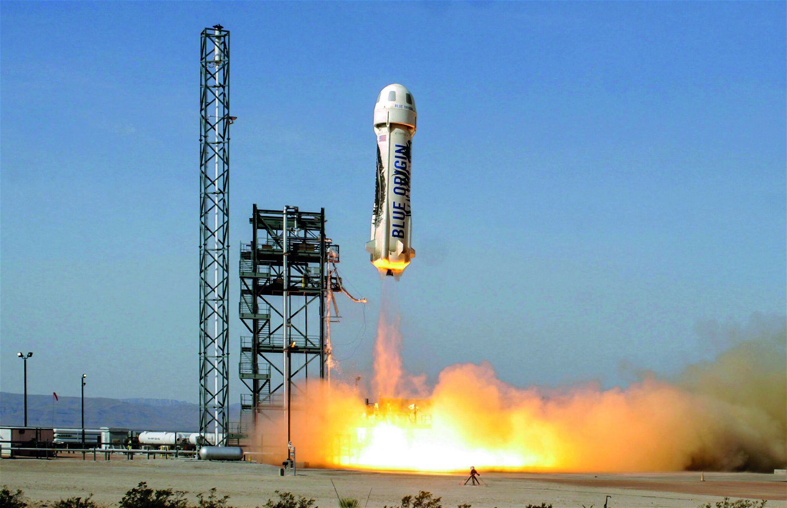 En avril, le Blue Origin de Jeff Bezos enverra ses premiers passagers dans l'espace - Newsmonkey