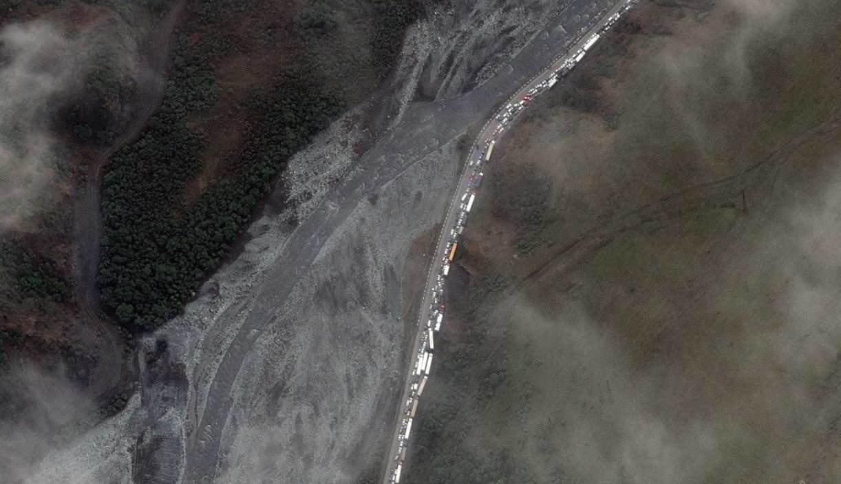 Pendant ce temps, en Russie, l'exode continue : ce sont déjà des ...