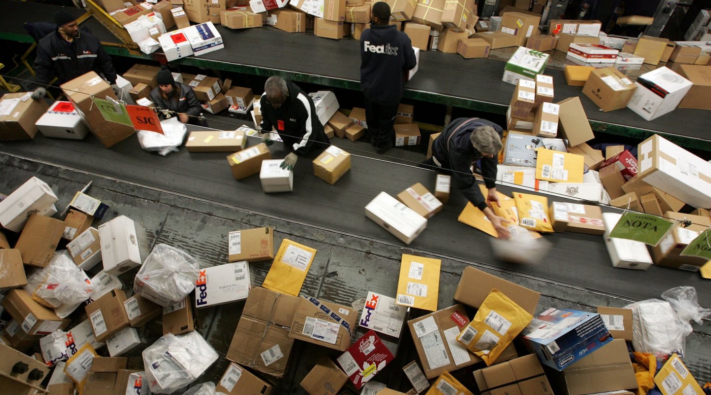 Pakjes leveren complexer dan ooit: retailers zetten zich schrap voor de ...