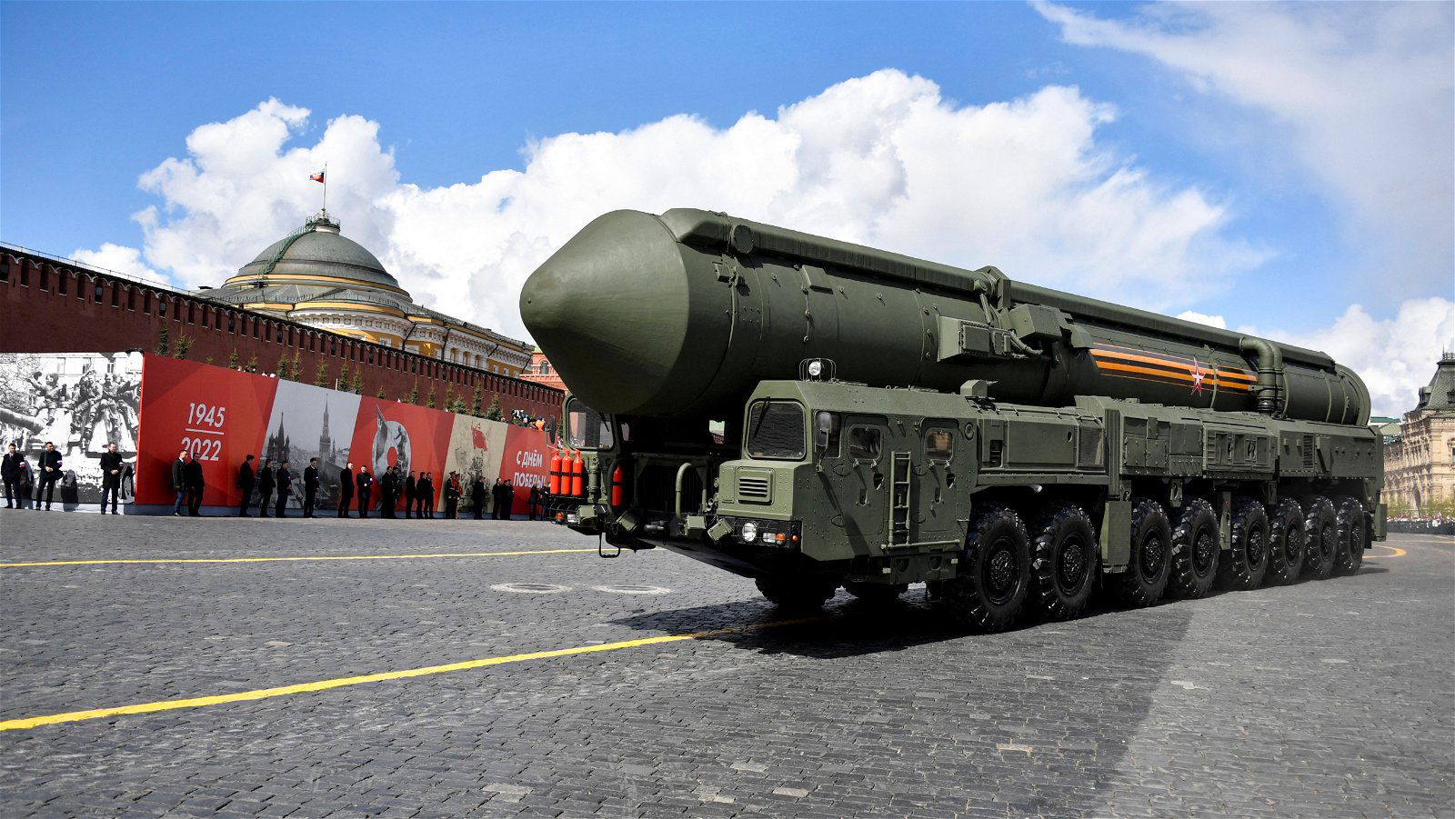 La Russie lance le missile hypersonique "Oreshnik"