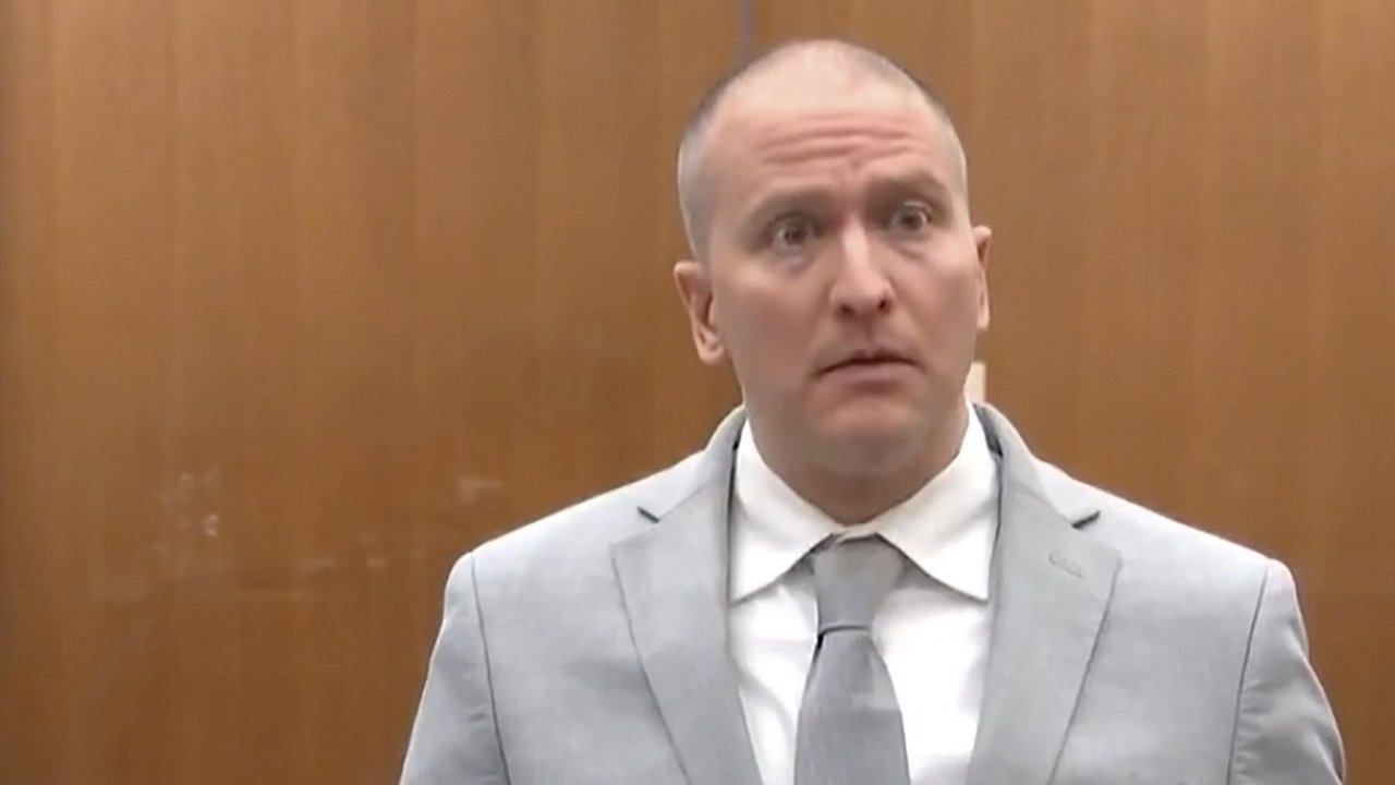 Derek Chauvin, de agent die George Floyd doodde, krijgt celstraf van 22 ...