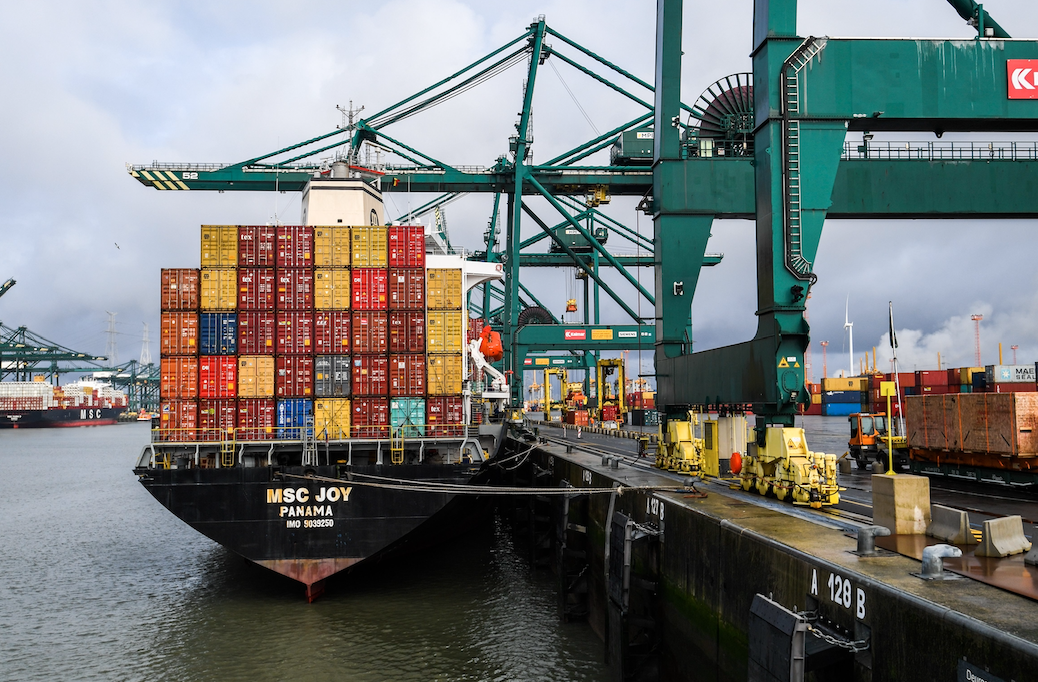 Overslag Antwerpse haven eerste jaarhelft bijna 5 procent gedaald