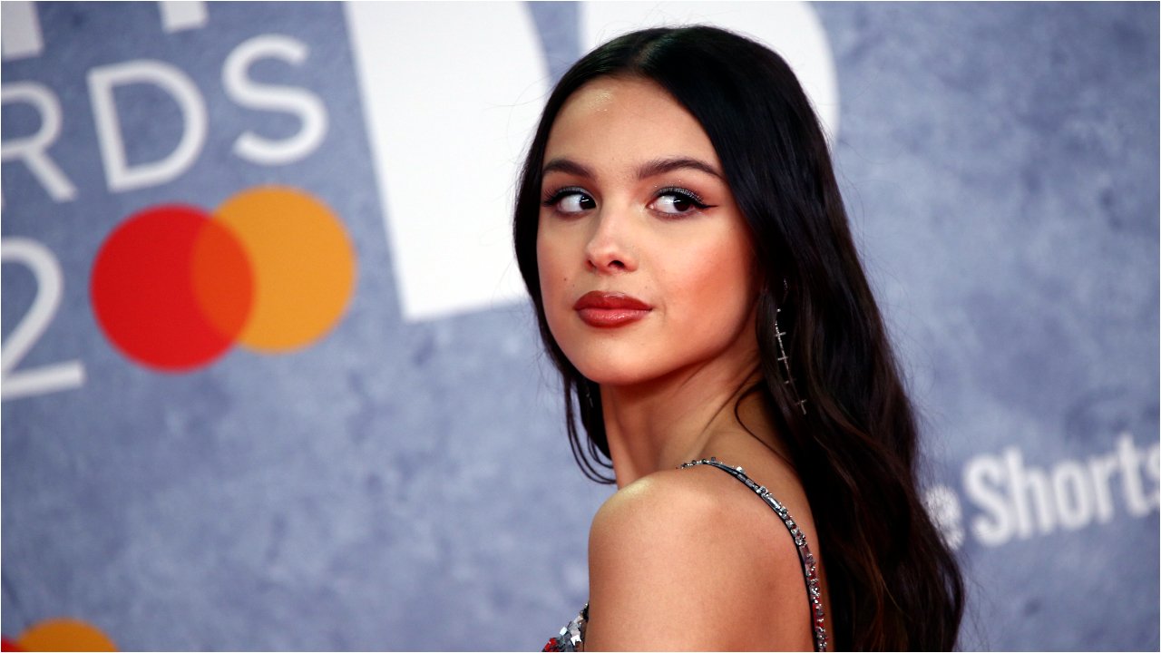 Olivia Rodrigo en vriend Adam Faze zetten punt achter relatie - Newsmonkey