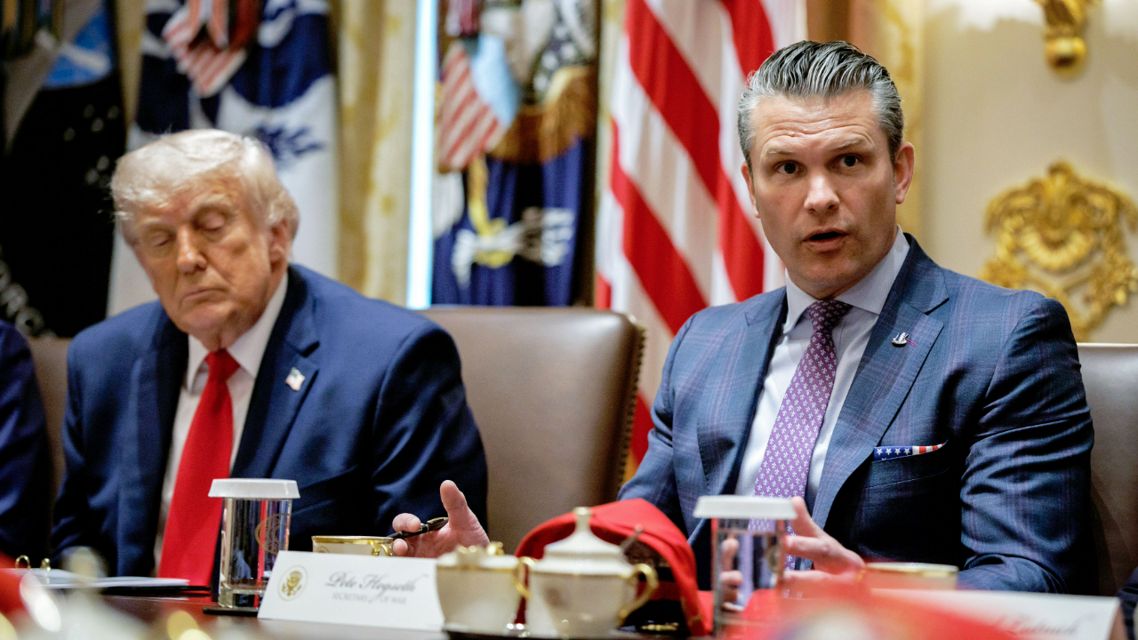 Hegseth dringt er bij Aziatische bondgenoten op aan om defensie ...