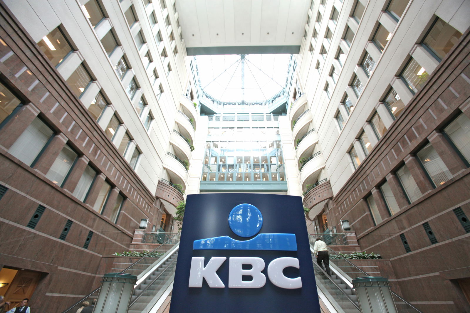 KBC Se Pr pare Quitter L Irlande Business AM KBC Se Pr pare Quitter L Irlande Business AM