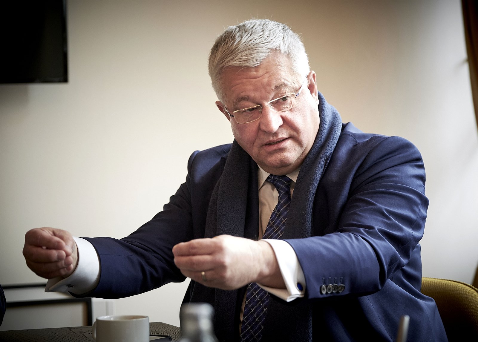 Einde van een tijdperk: Guy Vanhengel stapt uit de politiek - Business AM