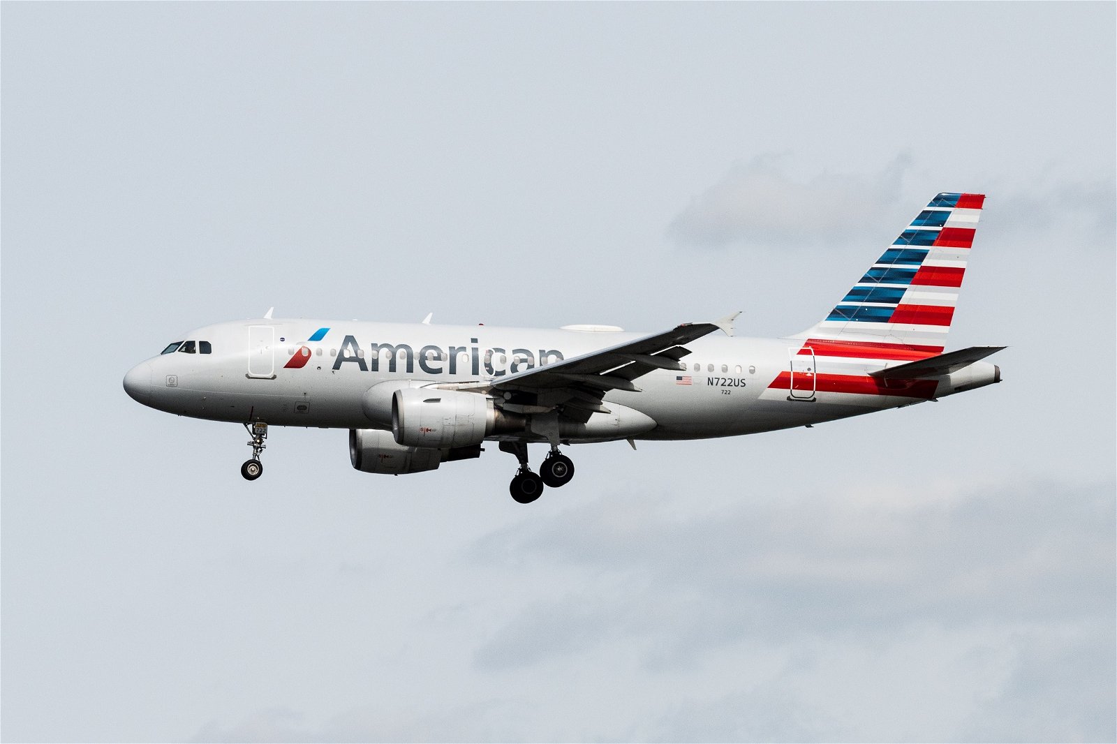 Un avion d'American Airlines aurait croisé un OVNI: la compagnie ne ...