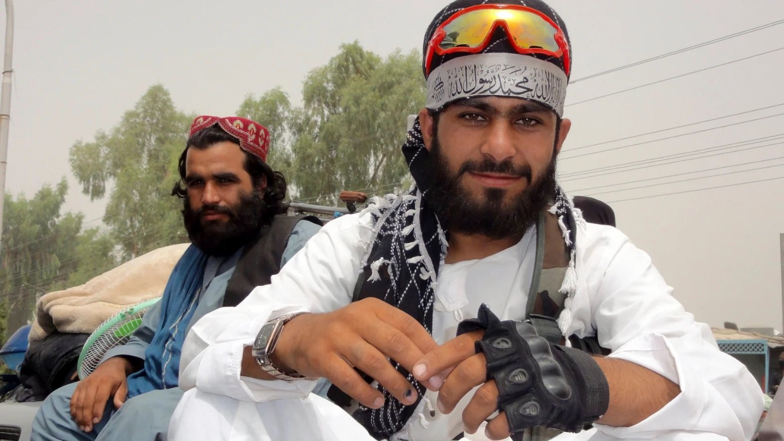 Qui sont les talibans, le mouvement islamique violent qui a repris le ...