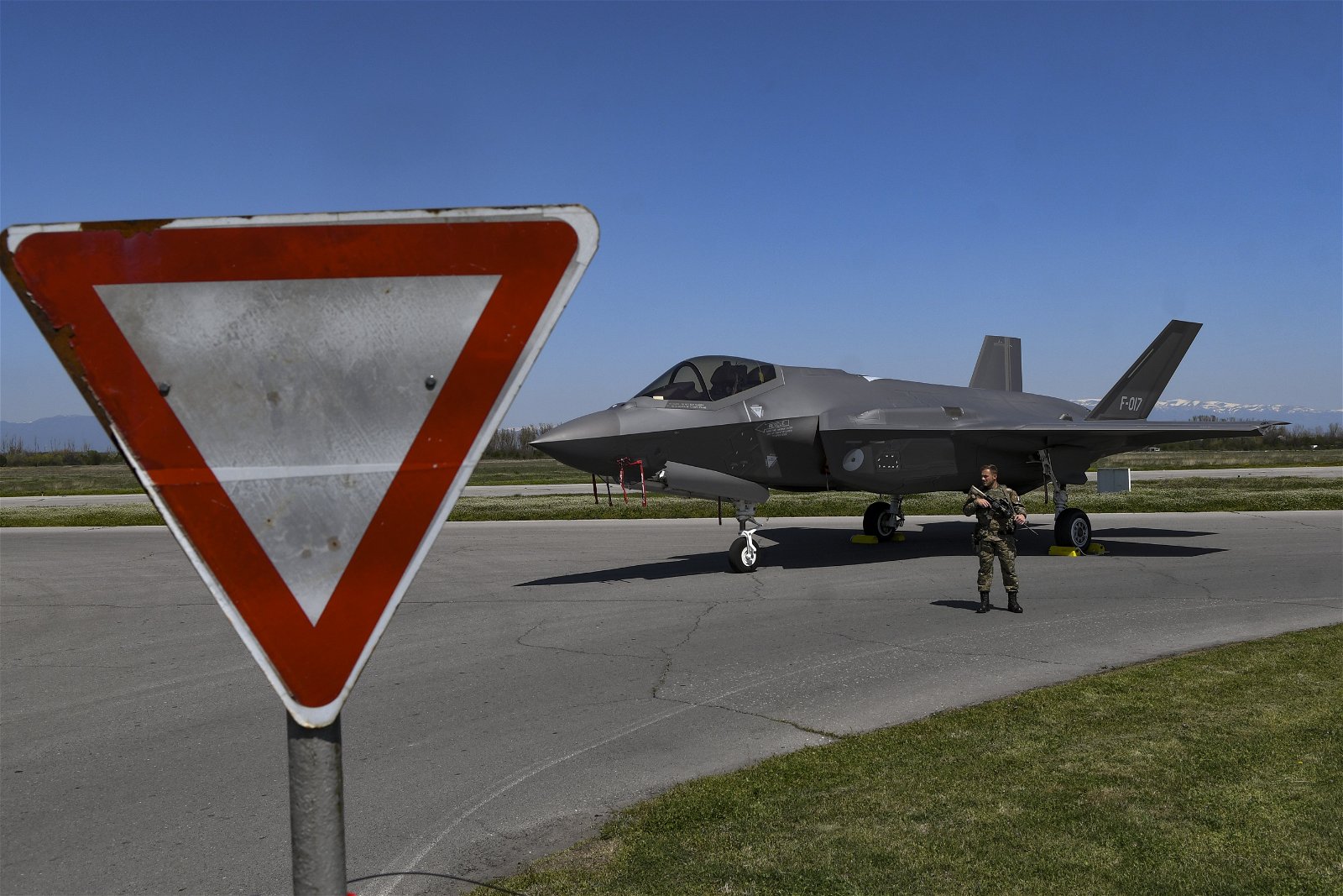 L'addition sera plus salée que prévue pour faire adopter le F-35 à l ...