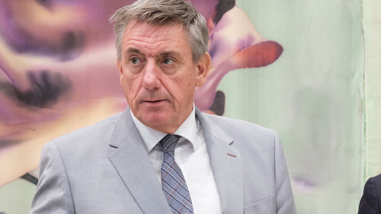 Federale Pensioendienst wil uitstel pensioenhervorming; minister Jambon plooit niet - Business AM