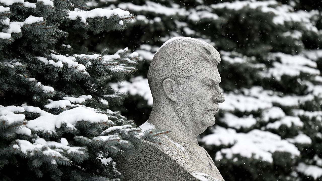 Nouveau manuel en Russie remet en question l’économie libérale et ...