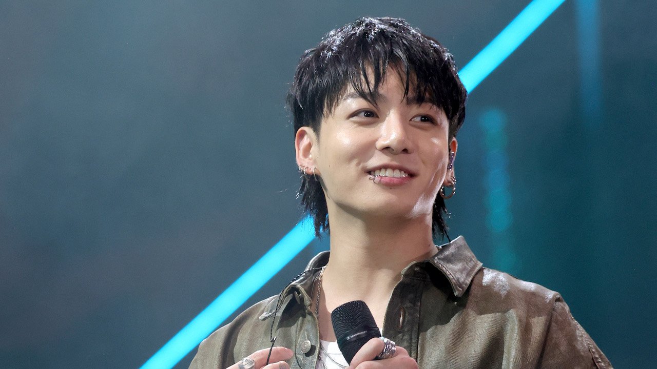 Jung Kook (BTS) kondigt zijn soloalbum 'GOLDEN' aan - Newsmonkey Jung Kook (BTS) kondigt zijn soloalbum 'GOLDEN' aan - Newsmonkey