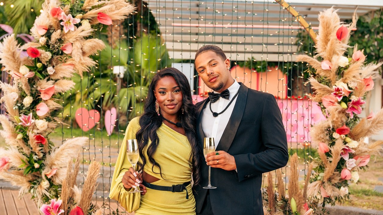 Tweede 'Love Island'-koppel zet punt achter prille relatie - Newsmonkey