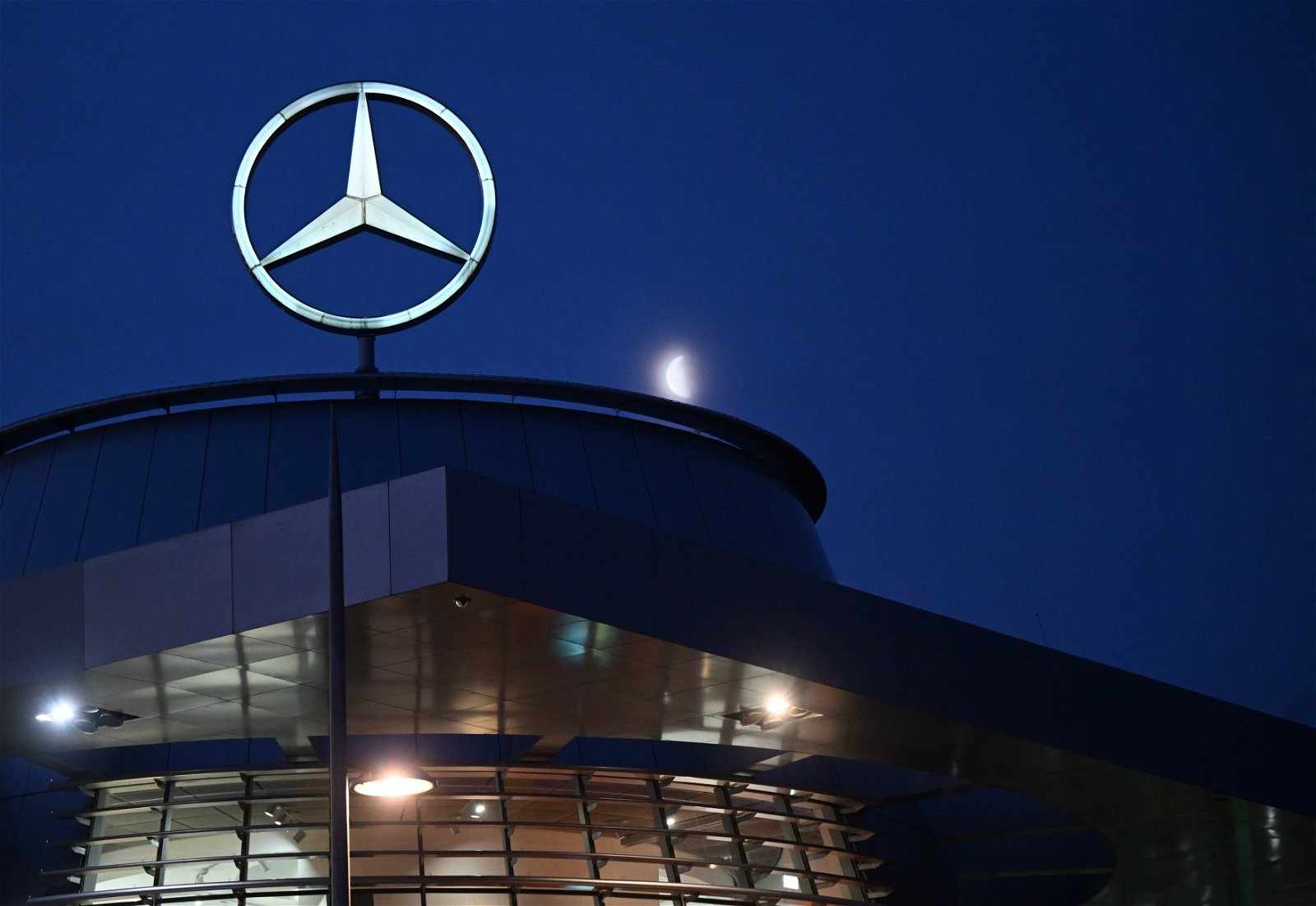 Mercedes-Benz opent onderzoekscentrum in Shanghai; tweede ...