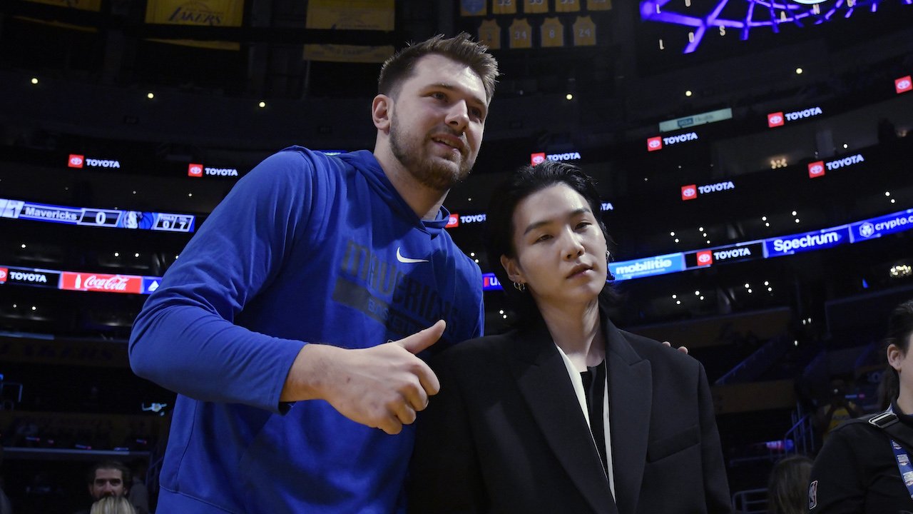 SUGA (BTS) wordt ambassadeur van Amerikaanse basketbalcompetitie NBA ...