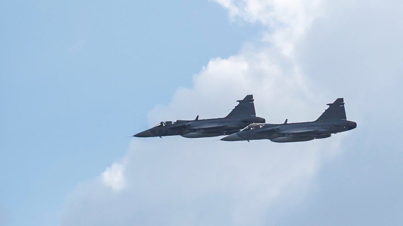 Zweden gaat Oekraïne volgend jaar al gebruikte Saab Gripen ...