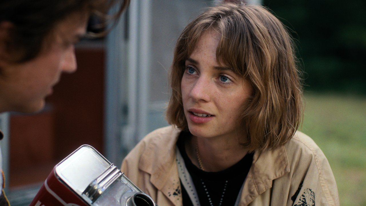'Stranger Things'-actrice Maya Hawke wil dat Robin sterft in seizoen 5 - Newsmonkey