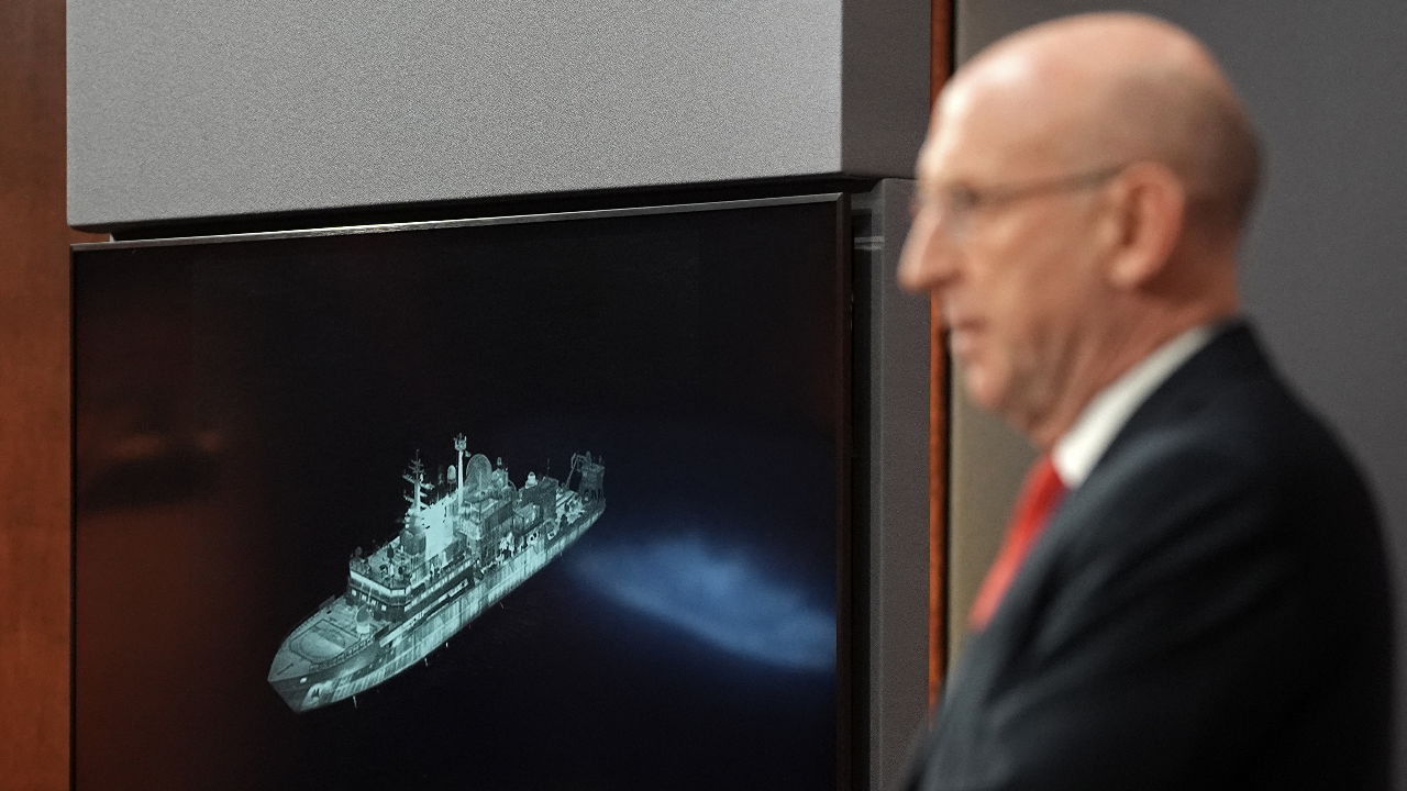 Le navire espion russe Yantar repéré près des eaux britanniques : le ...