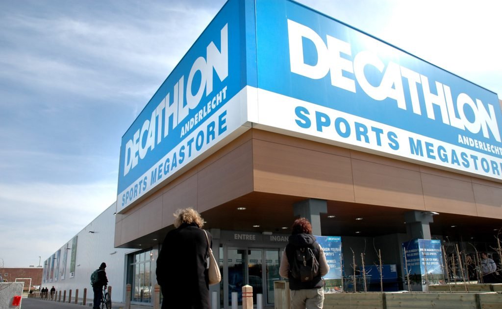 Decathlon révolutionne son webshop belge: les maillots de grands clubs ...