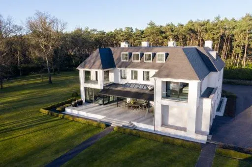 La taxe foncière augmentera de près de 2,5 pour cent l'année prochaine ...