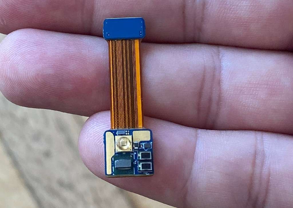 Grâce à cette nouvelle puce, les smartphones pourront se connecter au ...