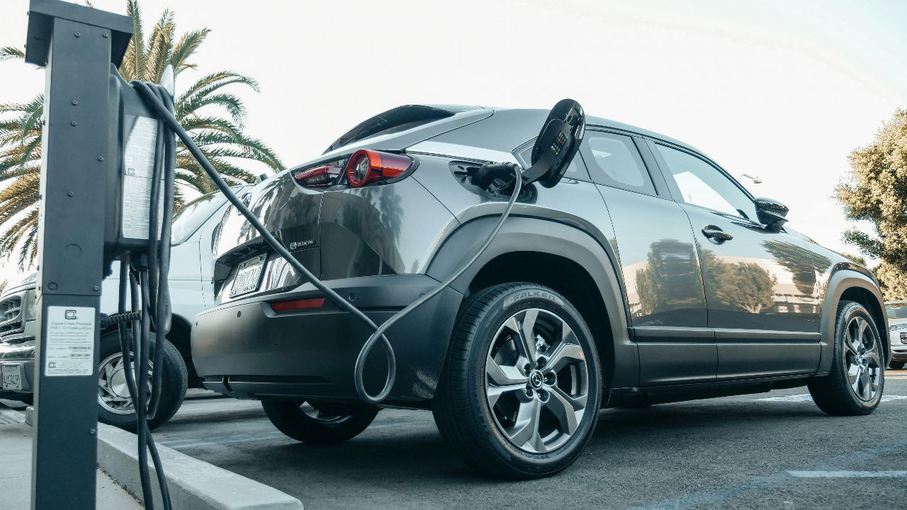 Un peu plus d’une voiture de société sur quatre en Belgique est ...